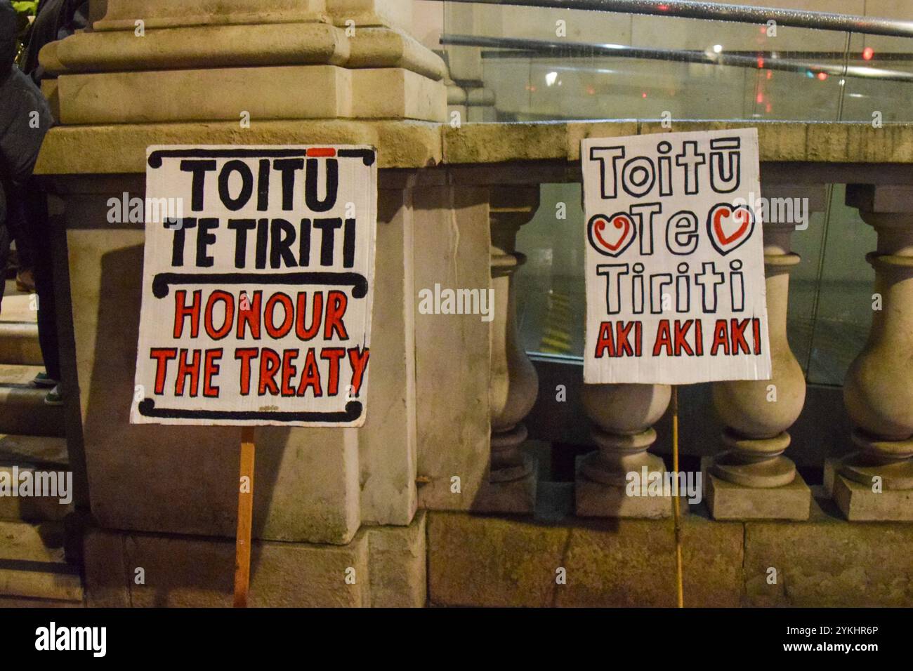 Te tiriti hi-res stock photography and images - Alamy