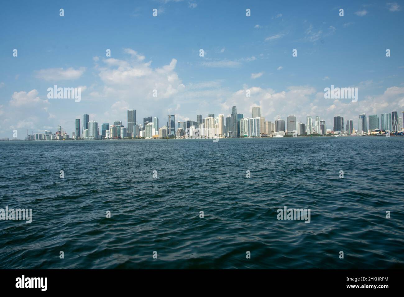 Downtown miami luxury highrise real hi-res stock photography and images ...