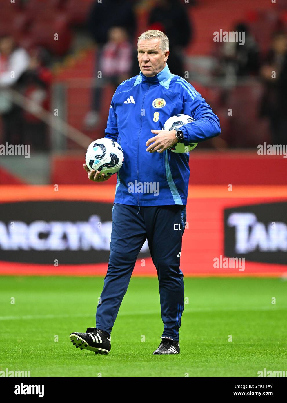 Scotland goalkeeping coach chris woods hi-res stock photography and ...