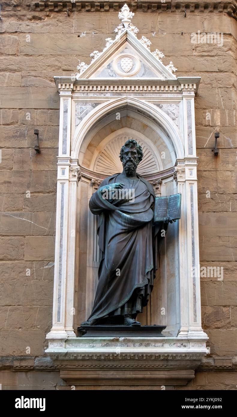 Bronze statue of saint matthew by lorenzo ghiberti hi-res stock ...
