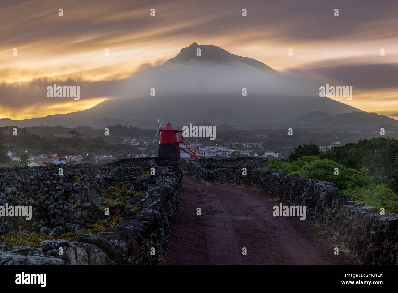 The landscape of the Pico Island Vineyard Culture in Lajido da Criação ...