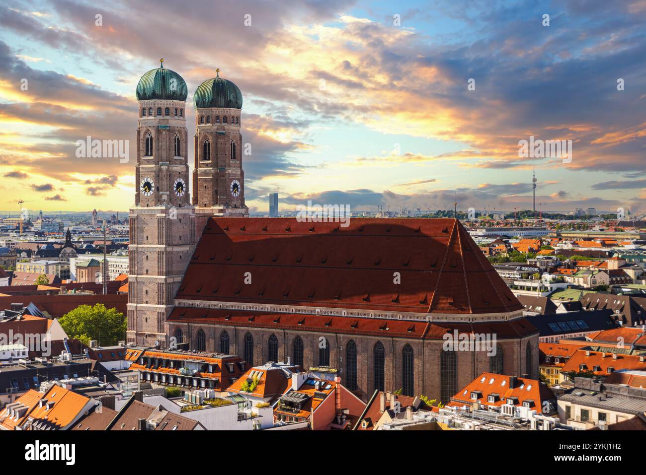 Aerial view on Marienplatz town hall and Frauenkirche in Munich ...