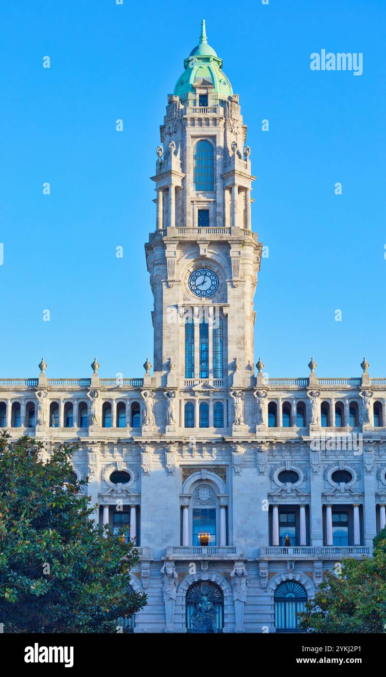 Neoclassical Porto City Hall and clock tower (Camara Municipal do Porto ...