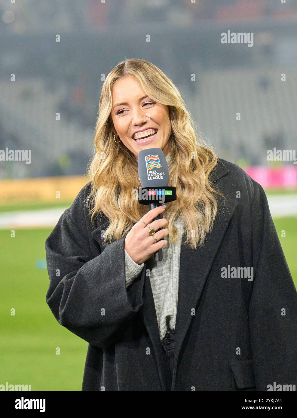 Laura PAPENDICK, Sport TV presenter, Sportmoderatorin, in the UEFA ...