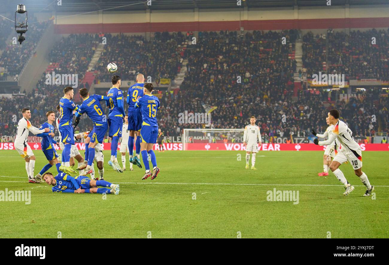 Florian Wirtz, Nr. 17 DFB scores, shoots goal , Tor, Treffer, Torschuss ...