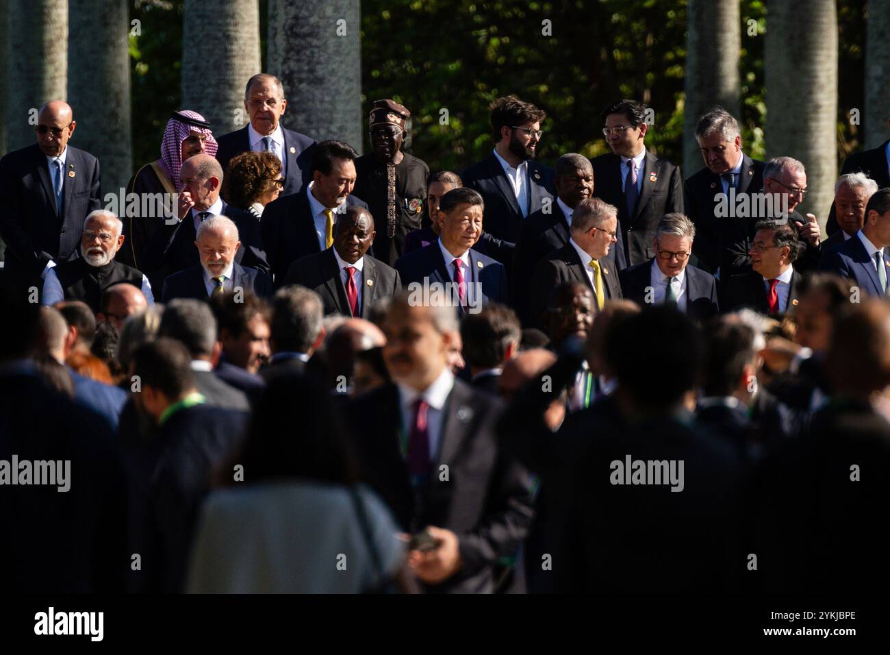 G20 leaders pose for a group photo at the G20 Summit in Rio de Janeiro ...