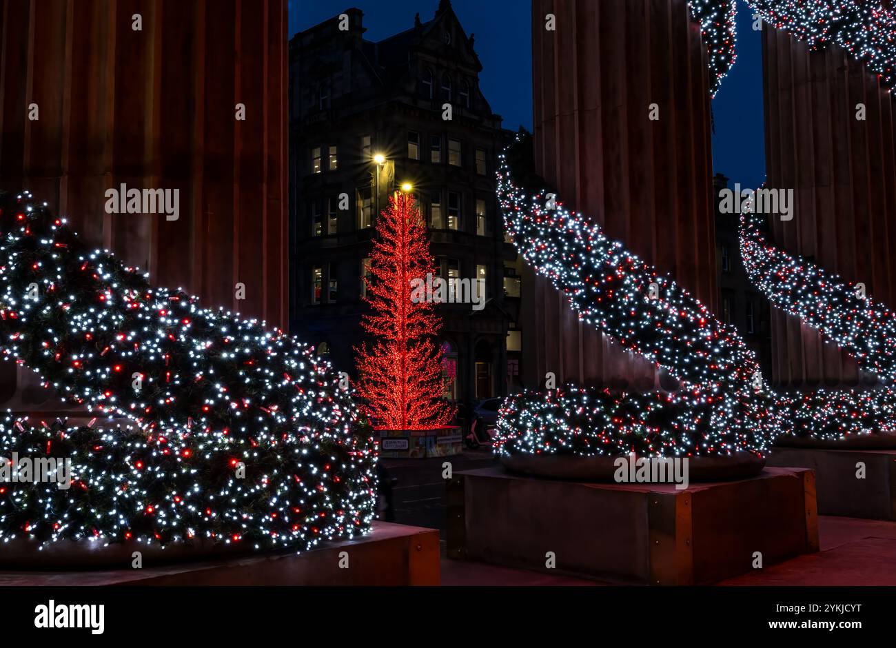 Edinburgh christmas market 2024 hi-res stock photography and images - Alamy