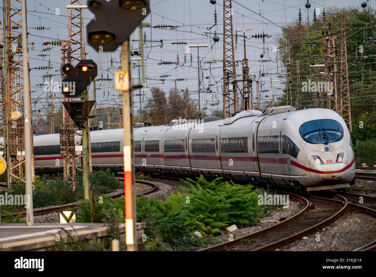 Station operation hi-res stock photography and images - Alamy