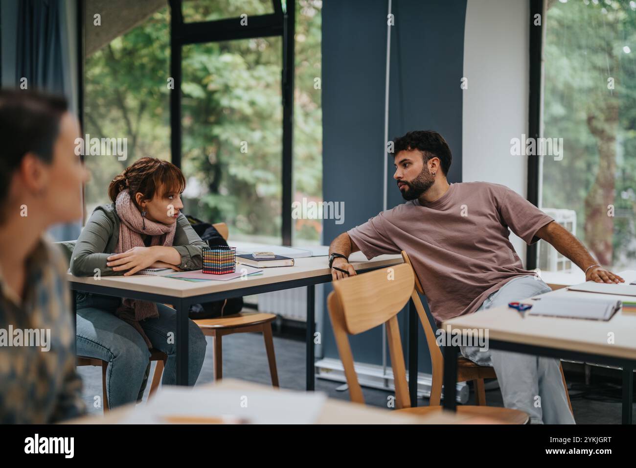 Informal classroom discussion hi-res stock photography and images - Alamy