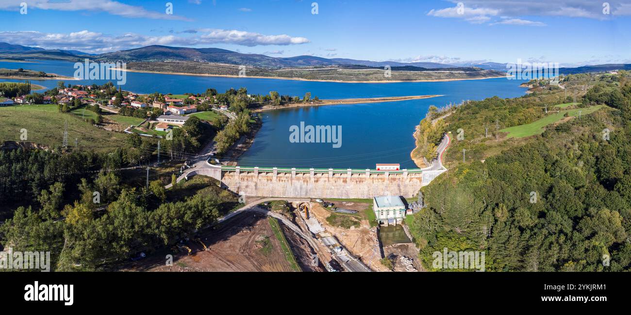 Reinosa reservoir hi-res stock photography and images - Alamy