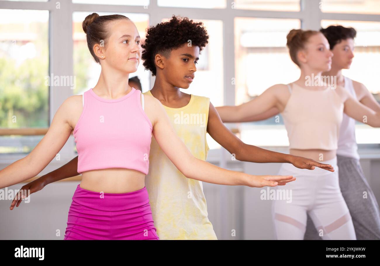 Couple boy and girl teenagers rehearsing ballet Stock Photo - Alamy
