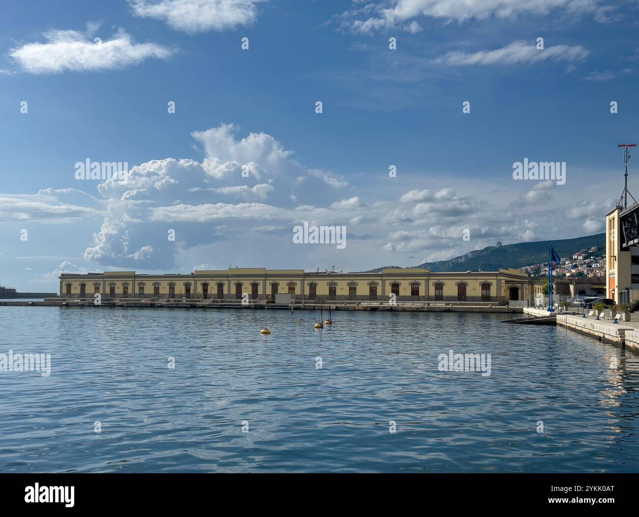Molo iv hi-res stock photography and images - Alamy