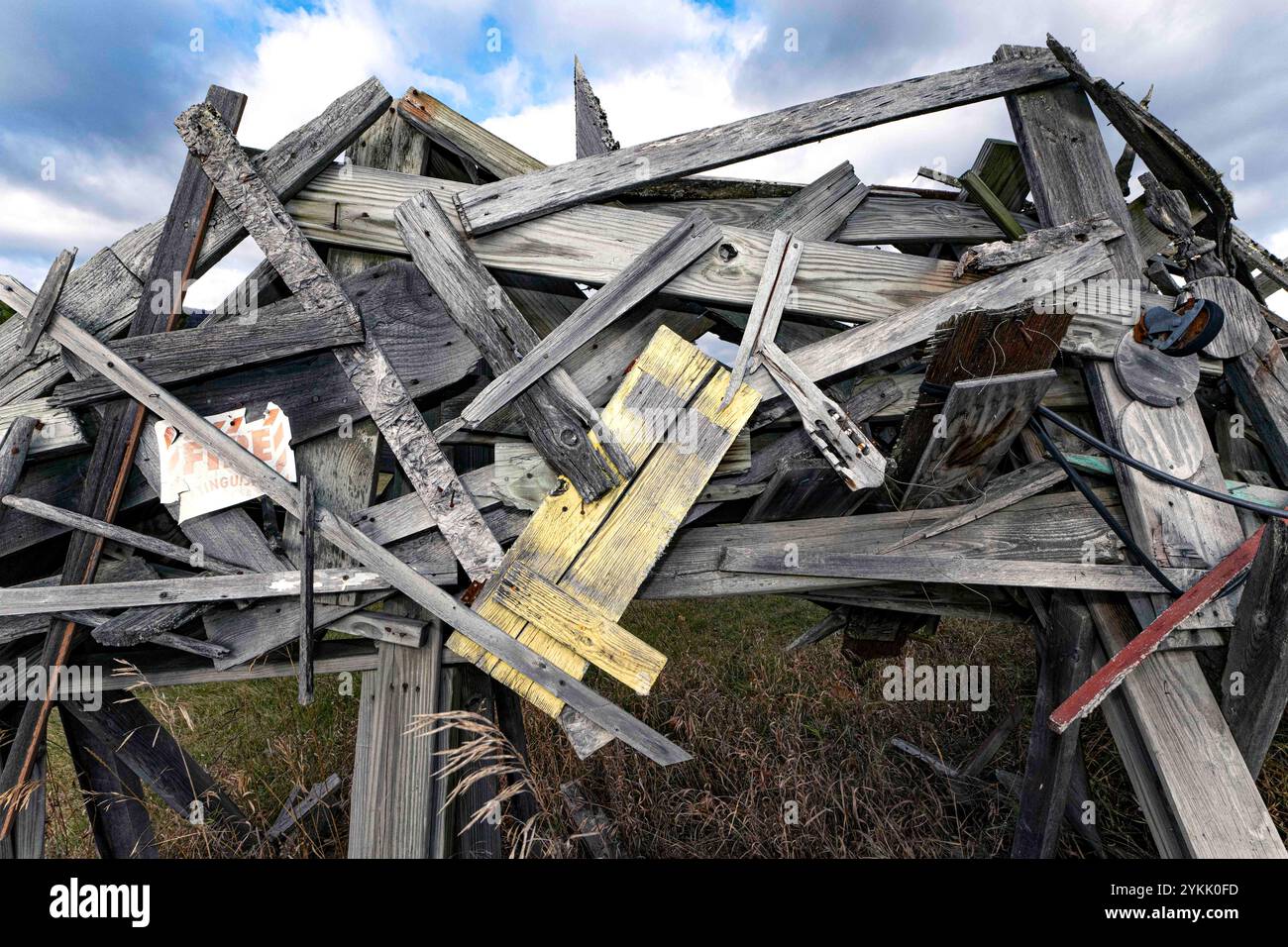 Thetford, Vermont, U.S.A. 18th Nov, 2024. Built of scrap wood by the ...