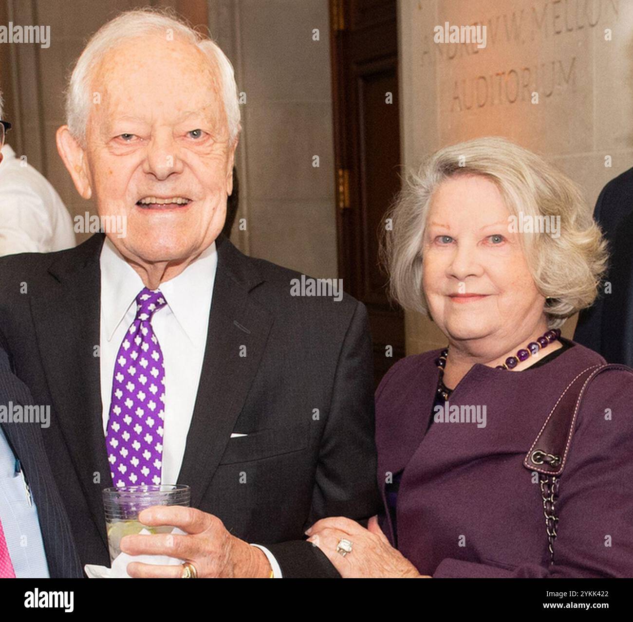 Bob and Patricia Schieffer (48996797517 Stock Photo - Alamy