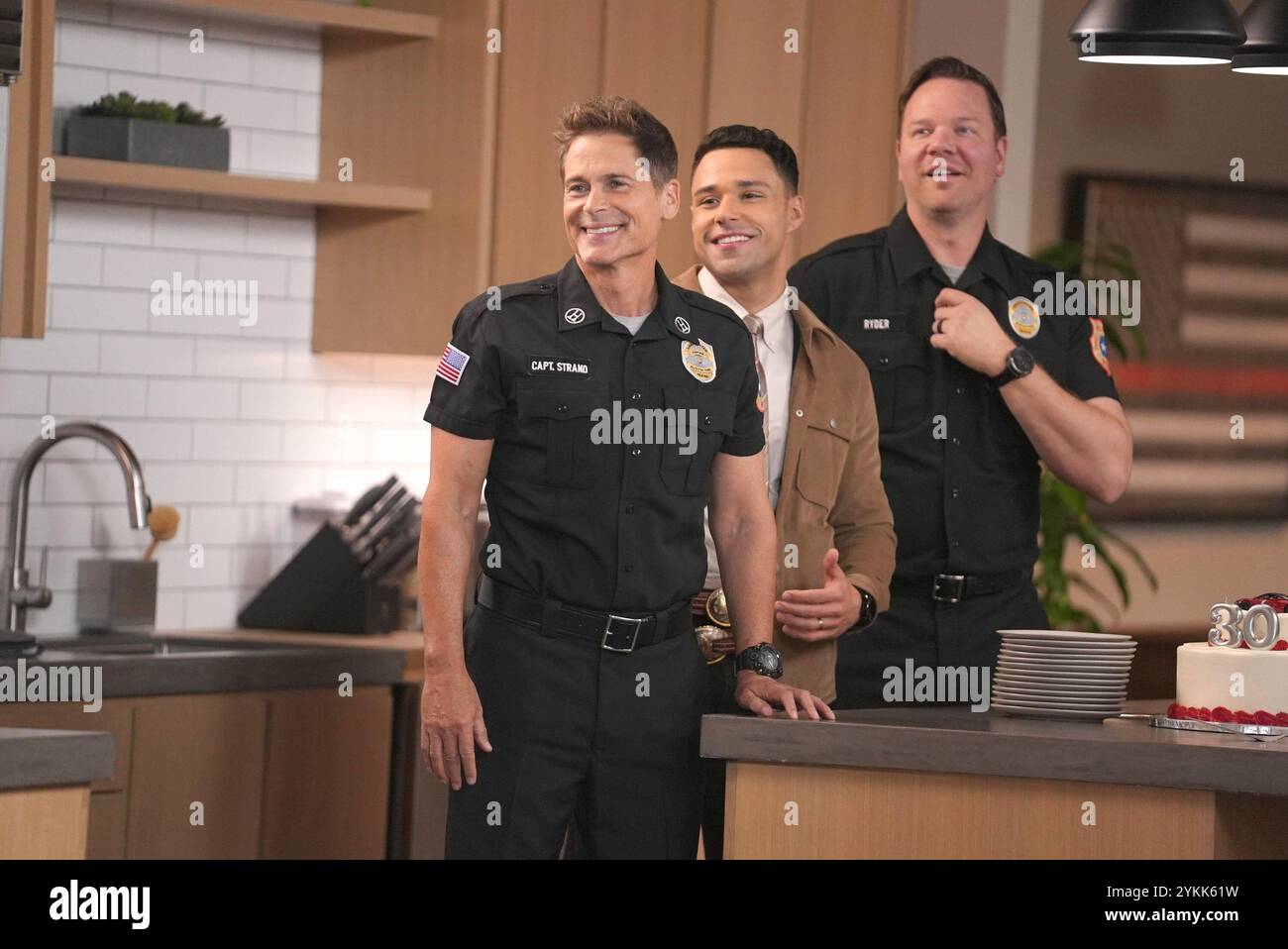 9-1-1: LONE STAR, (aka 911: LONE STAR), from left: Rob Lowe, Rafael ...
