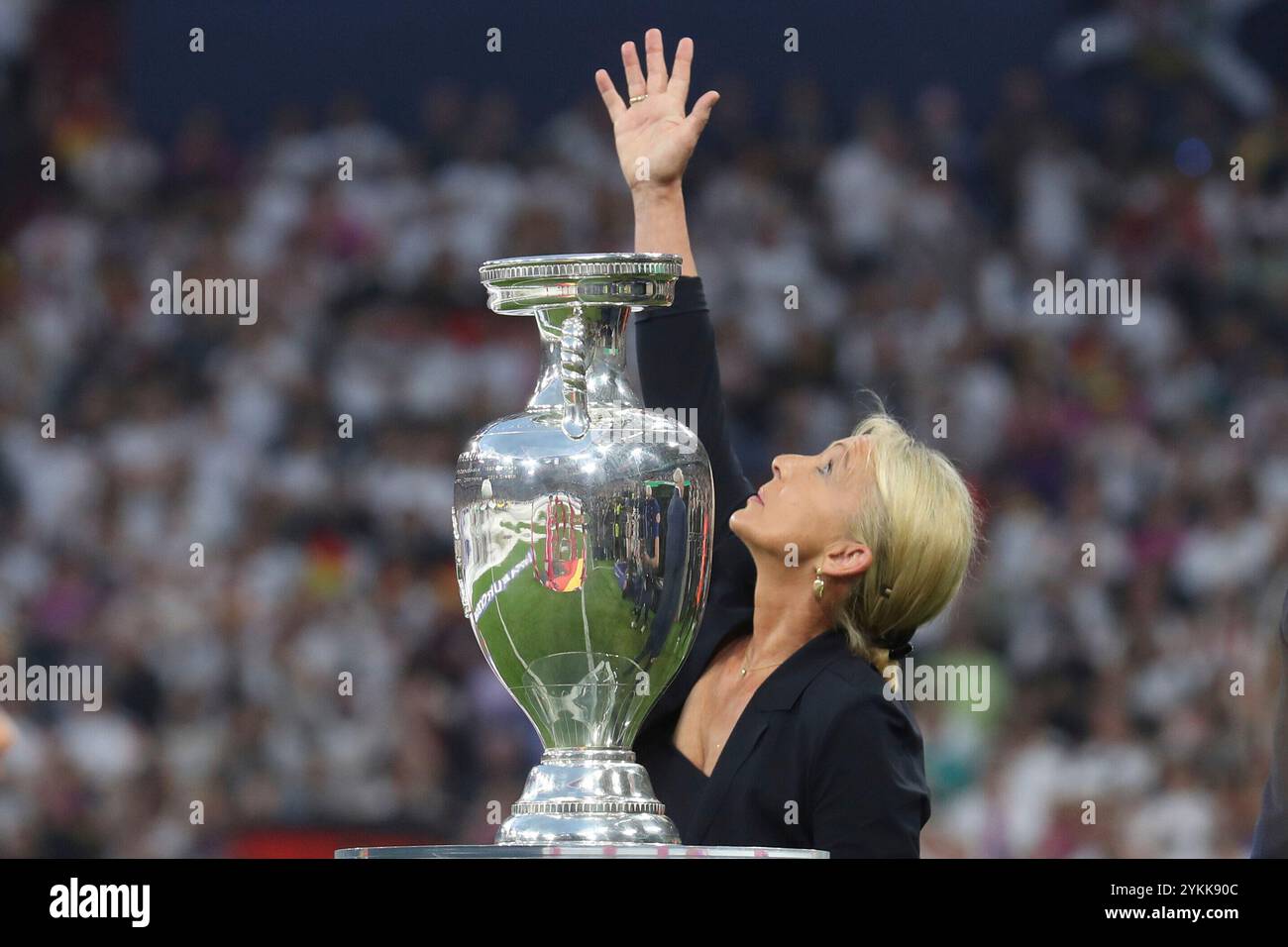 Zu hoch am himmel hi-res stock photography and images - Alamy