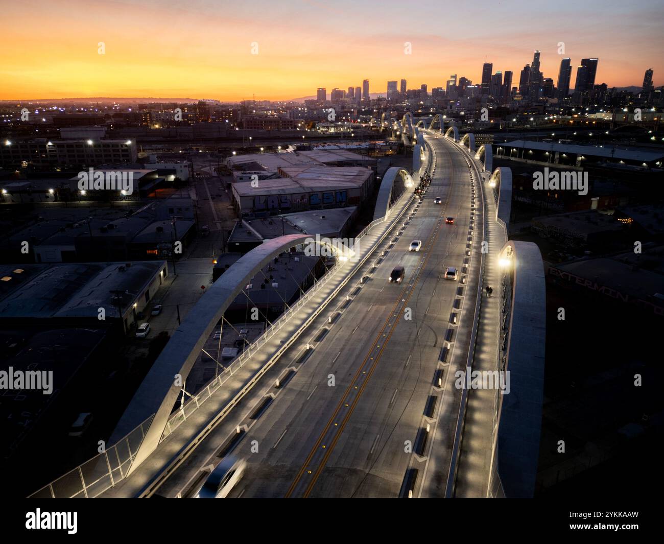 Night view of the Sixth Street Viaduct bridge arching towards the ...