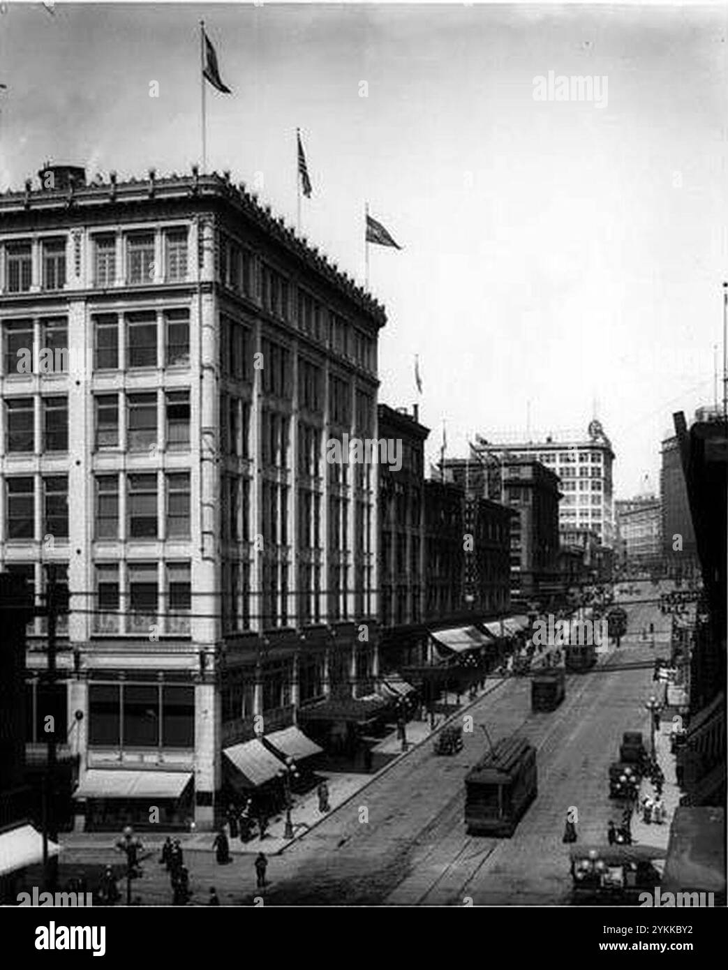 Bon marche store historical hi-res stock photography and images - Alamy