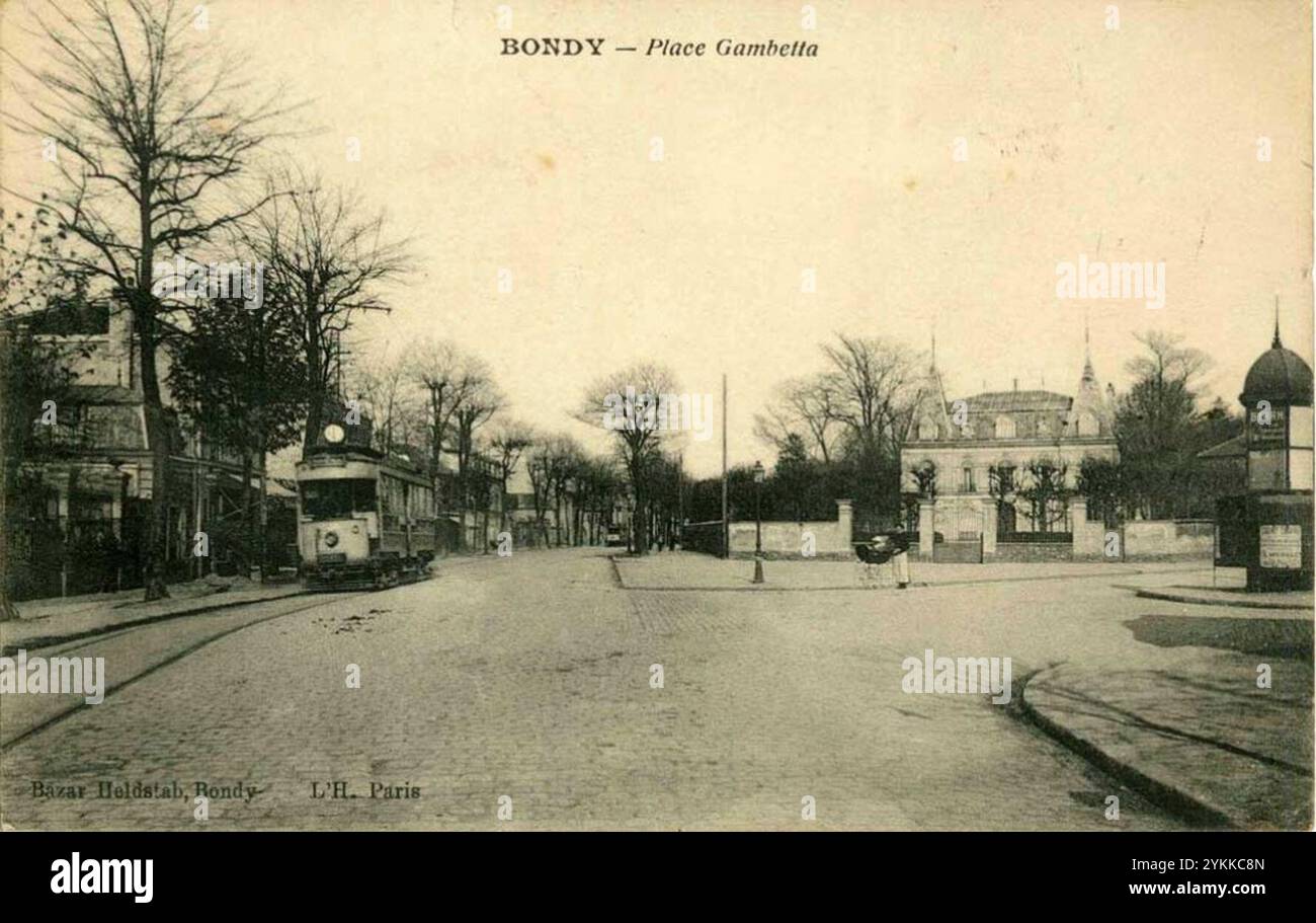 Place gambetta paris hi-res stock photography and images - Alamy