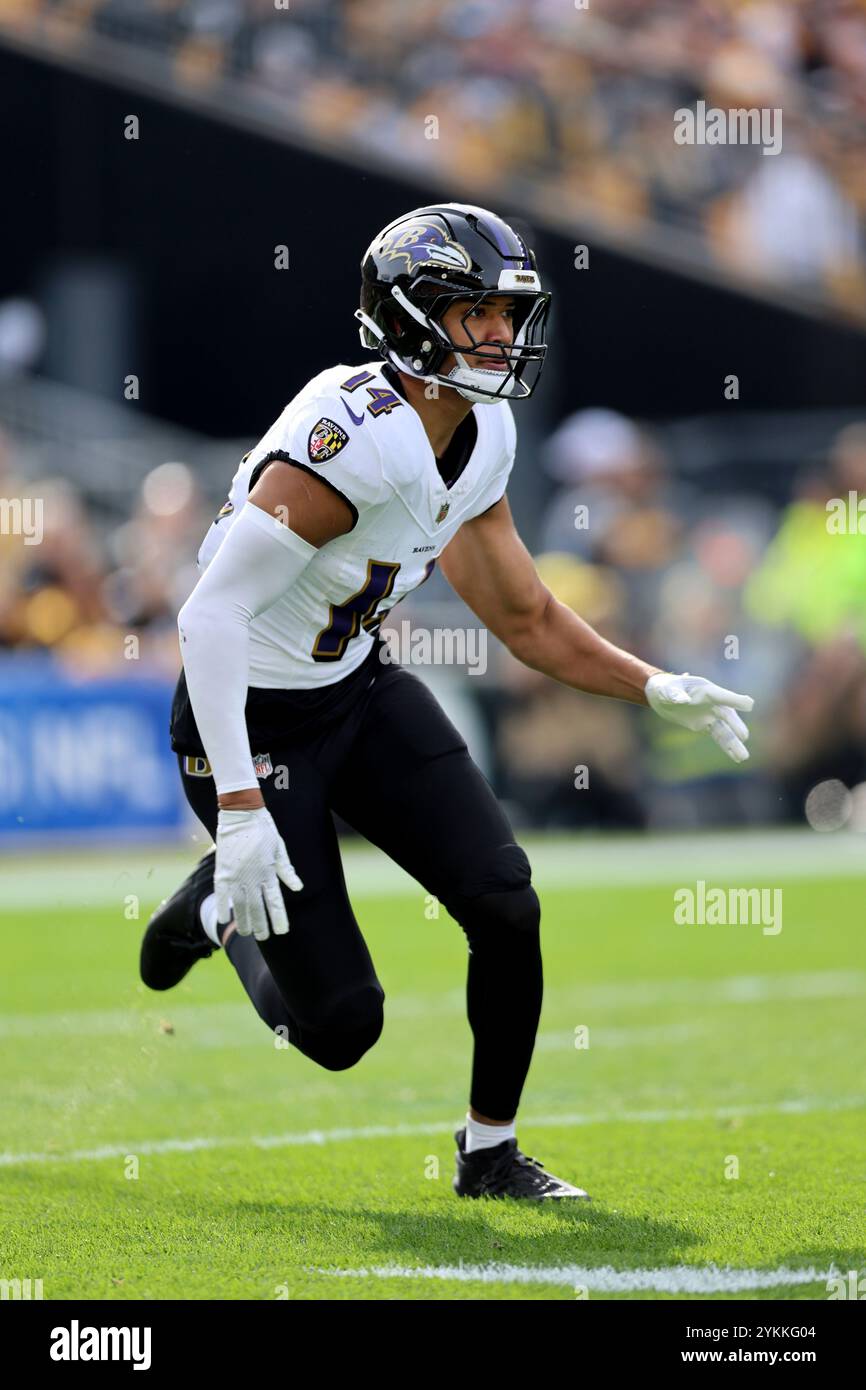 Baltimore Ravens Kyle Hamilton (14) in action during an NFL football ...