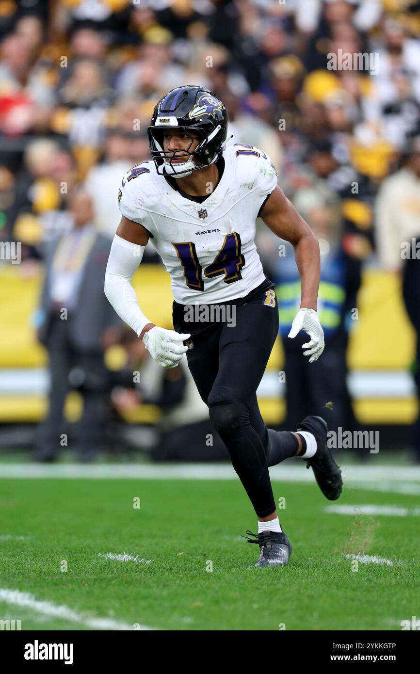 Baltimore Ravens Kyle Hamilton (14) in action during an NFL football ...