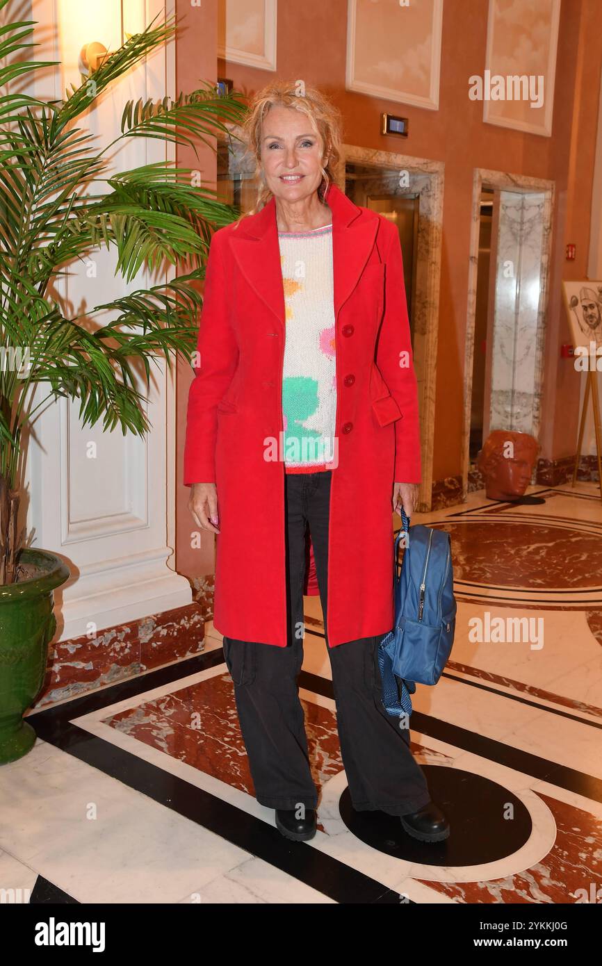 Rome: Leon's Place Hotel. Presentation of the Iama woman first ...
