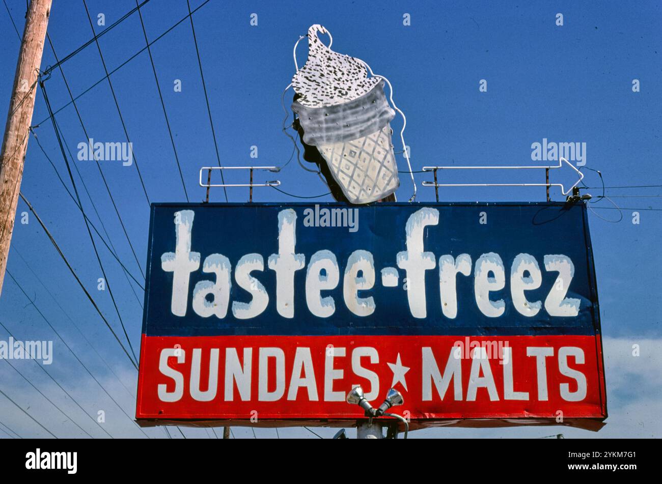 Tastee Freez ice cream sign, E. 11th Street (Route 66), Tulsa, Oklahoma ...