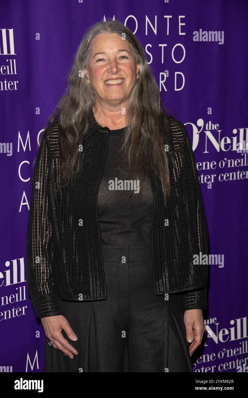New York, USA. 18th Nov, 2024. Carolyn Greenspan walks the red carpet ...