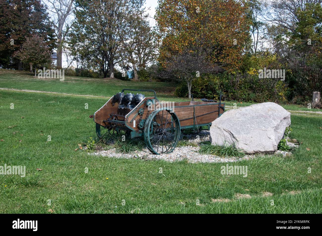 Vintage hay baler hi-res stock photography and images - Alamy
