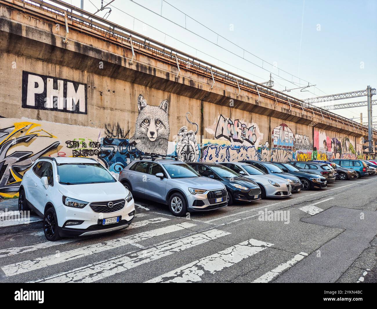 Italy suburb trains hi-res stock photography and images - Alamy