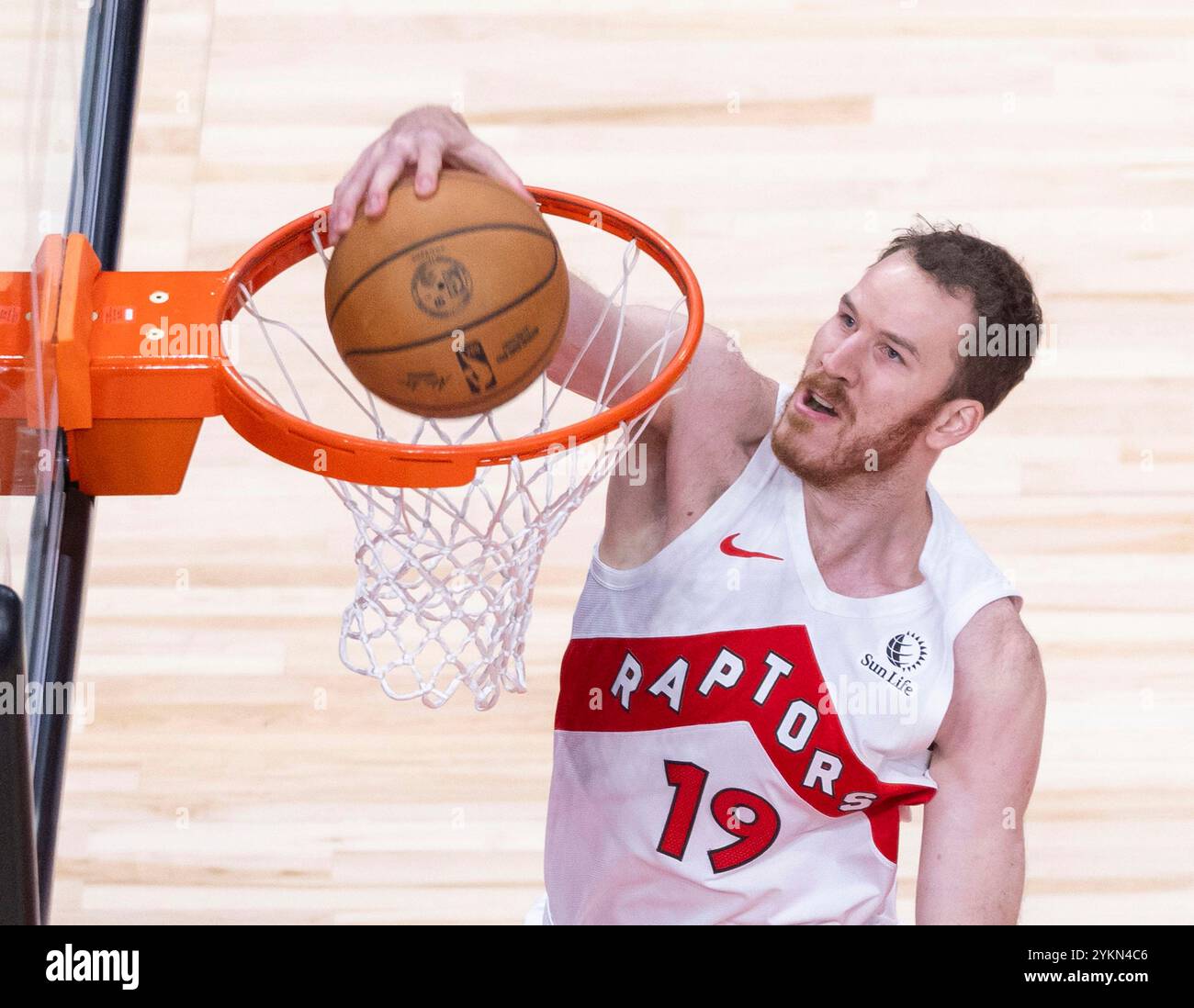 Toronto. 18th Nov, 2024. Jakob Poeltl of Toronto Raptors dunks during ...