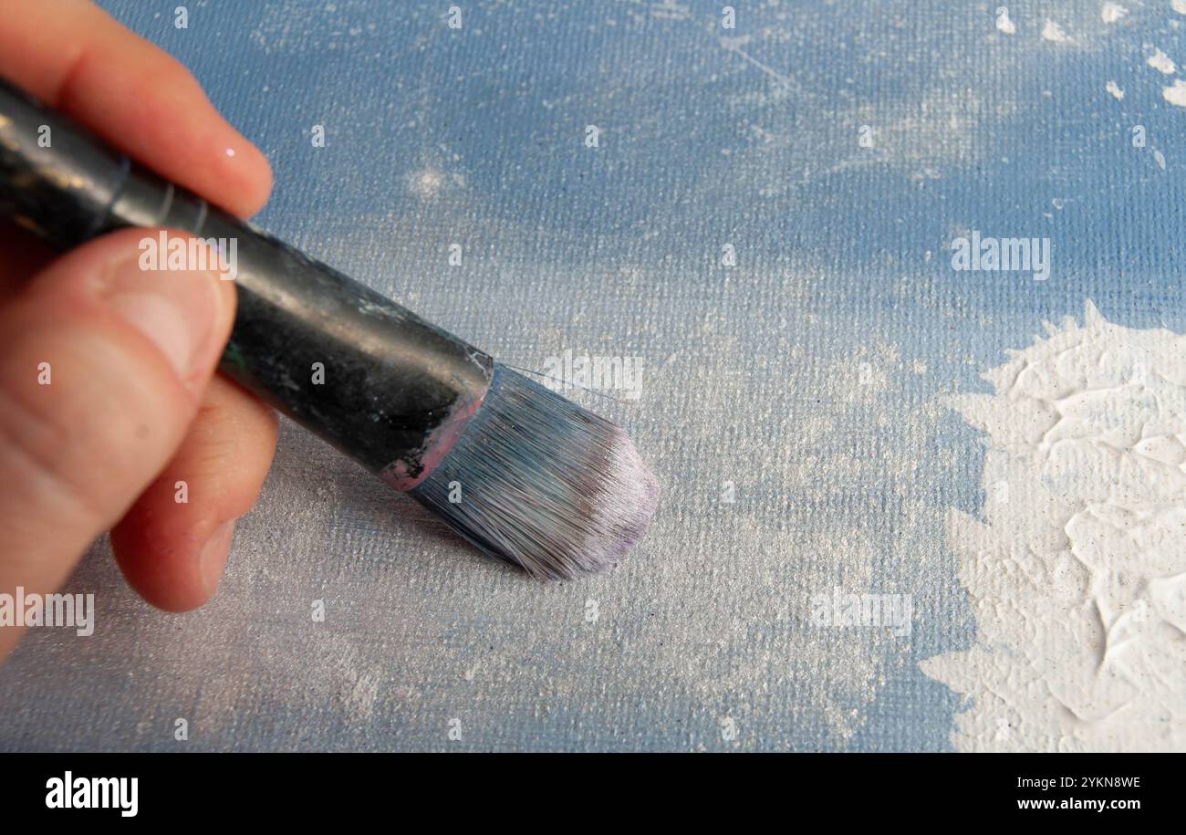 Painting brushes hi-res stock photography and images - Alamy