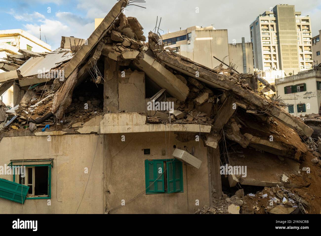 Aftermarth of the israeli strike that targeted the headquarters of the ...