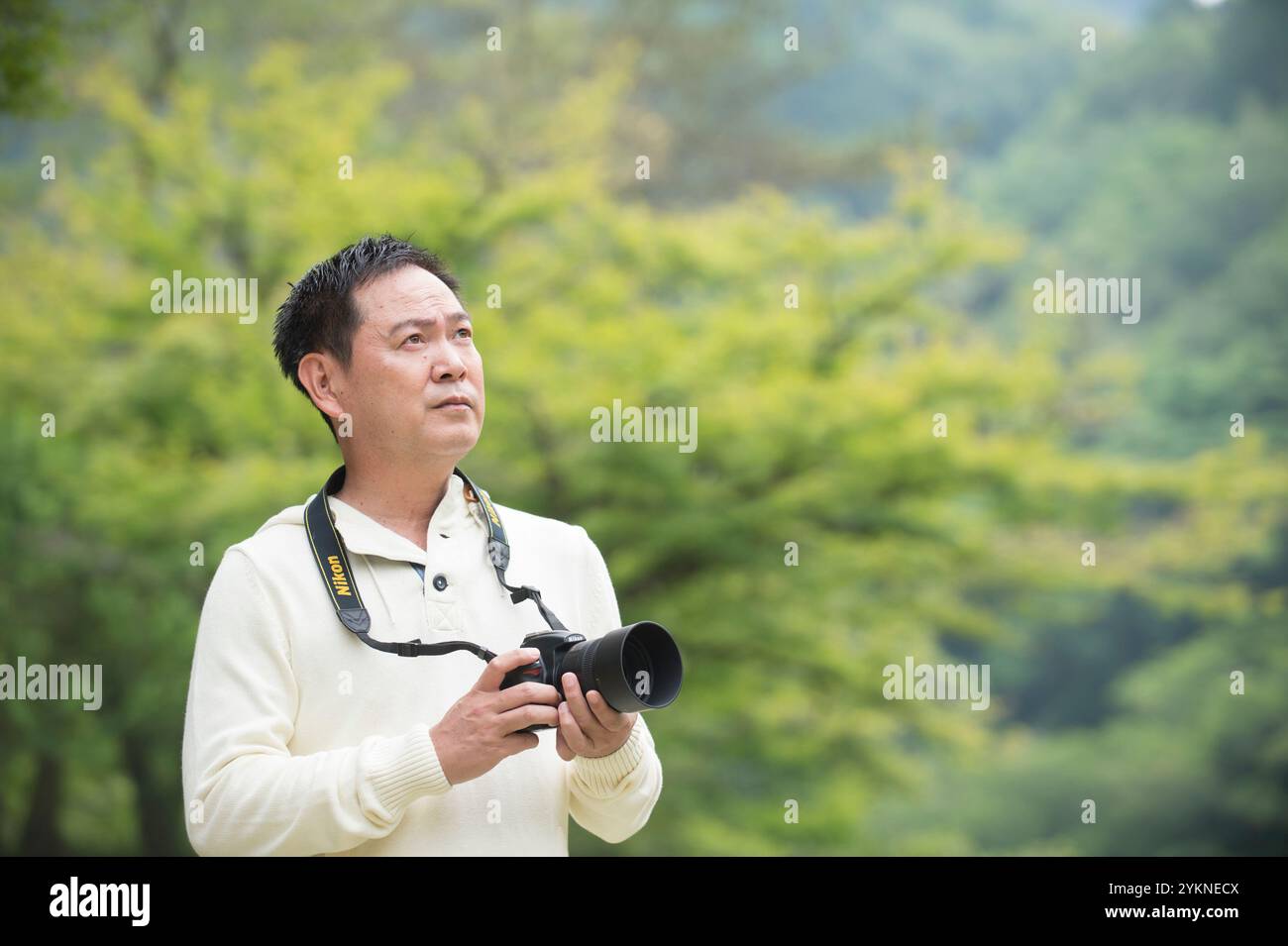 Middle aged men taking hi-res stock photography and images - Alamy