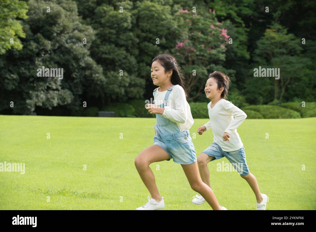 Japanese boy running in park hi-res stock photography and images - Alamy