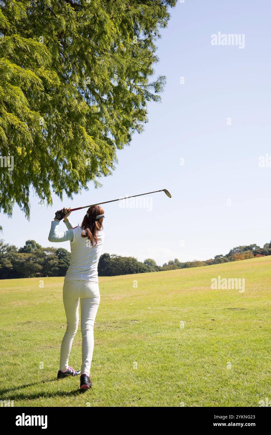 People playing golf set hi-res stock photography and images - Alamy