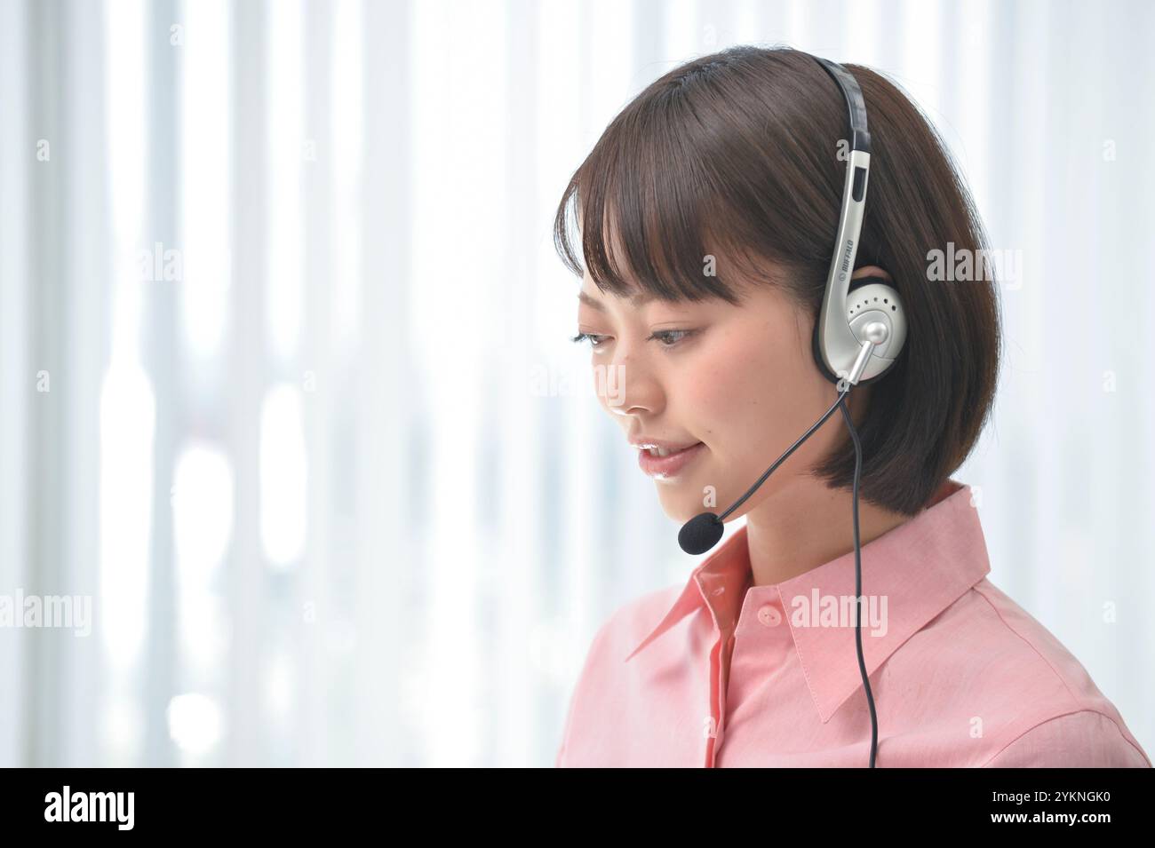 Work hard woman hi-res stock photography and images - Alamy