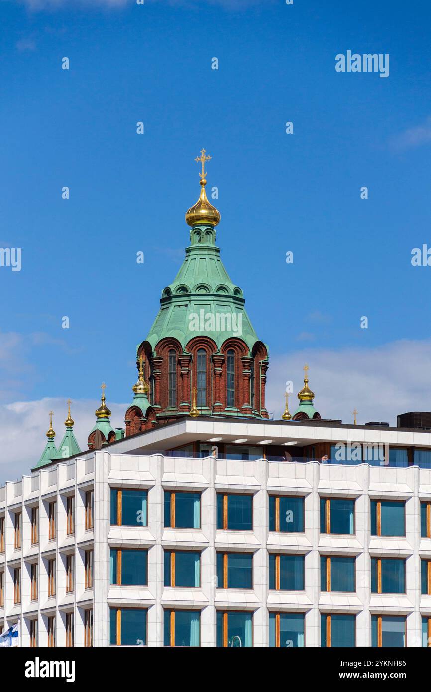 Cityscape with Eastern Orhodox Uspenski cathedral, Kauppatori in ...