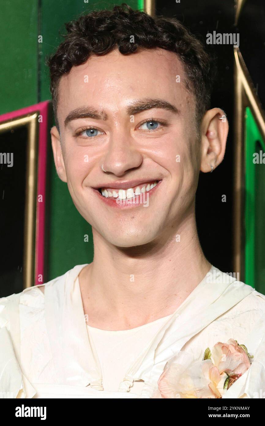 Olly Alexander bei der Europapremiere des Kinofilms Wicked: Part I ...