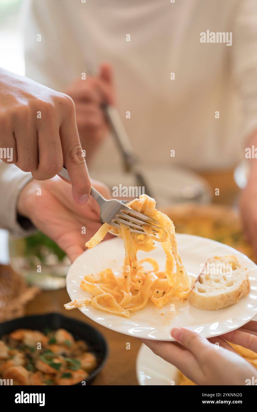 Hand pasta hi-res stock photography and images - Alamy