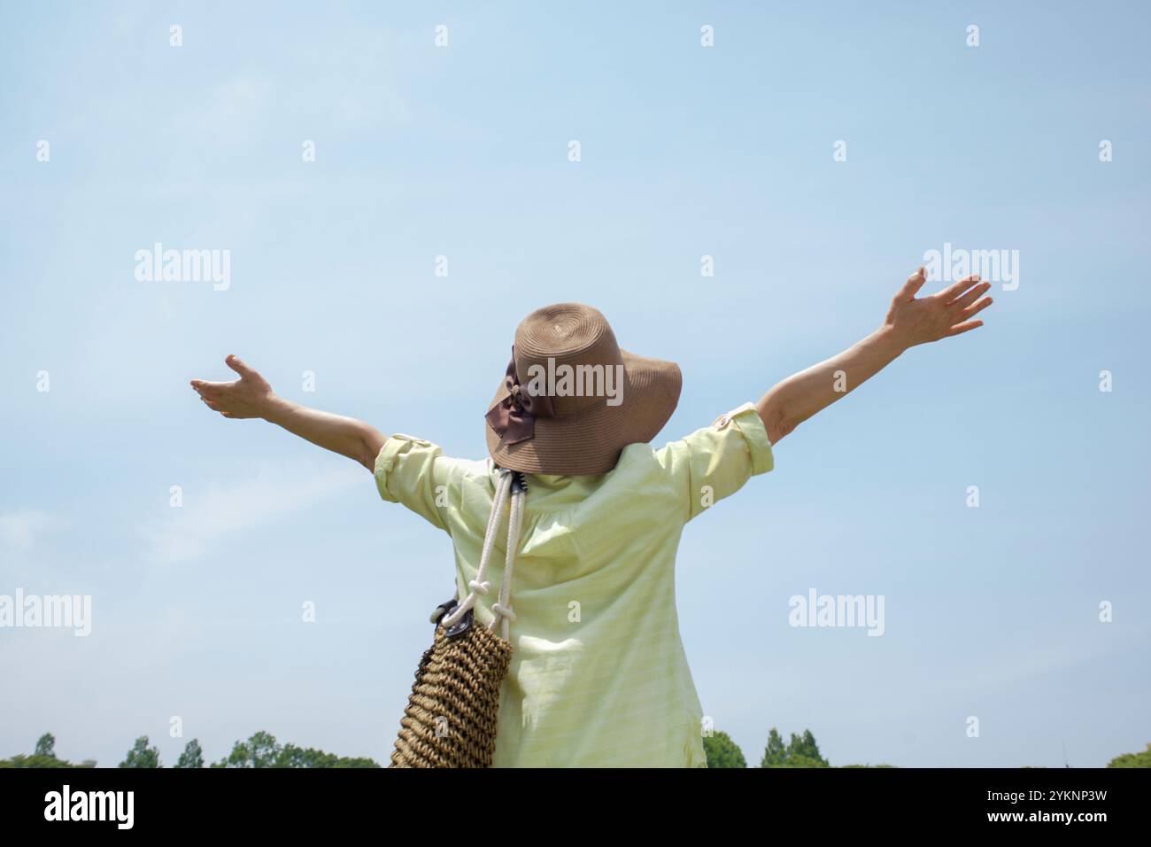 Hand reaching back hi-res stock photography and images - Alamy