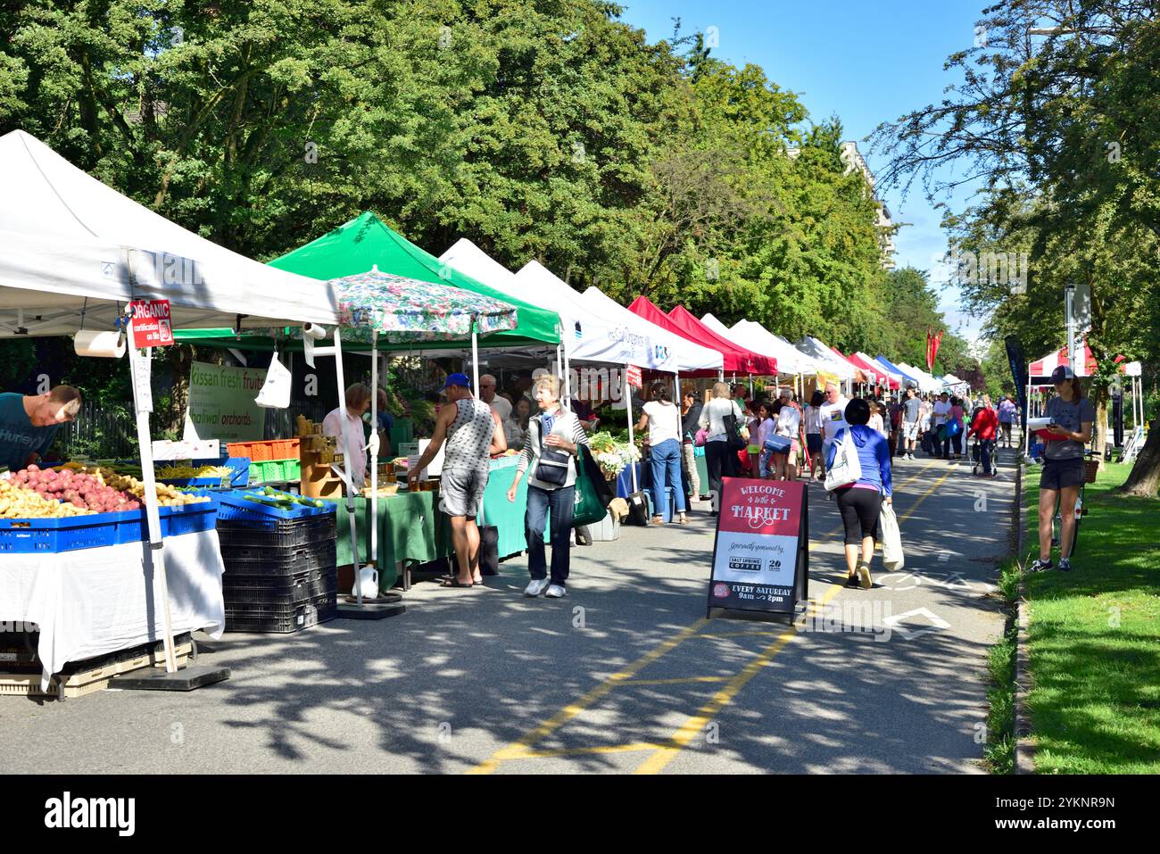 Farmers market japan hi-res stock photography and images - Alamy