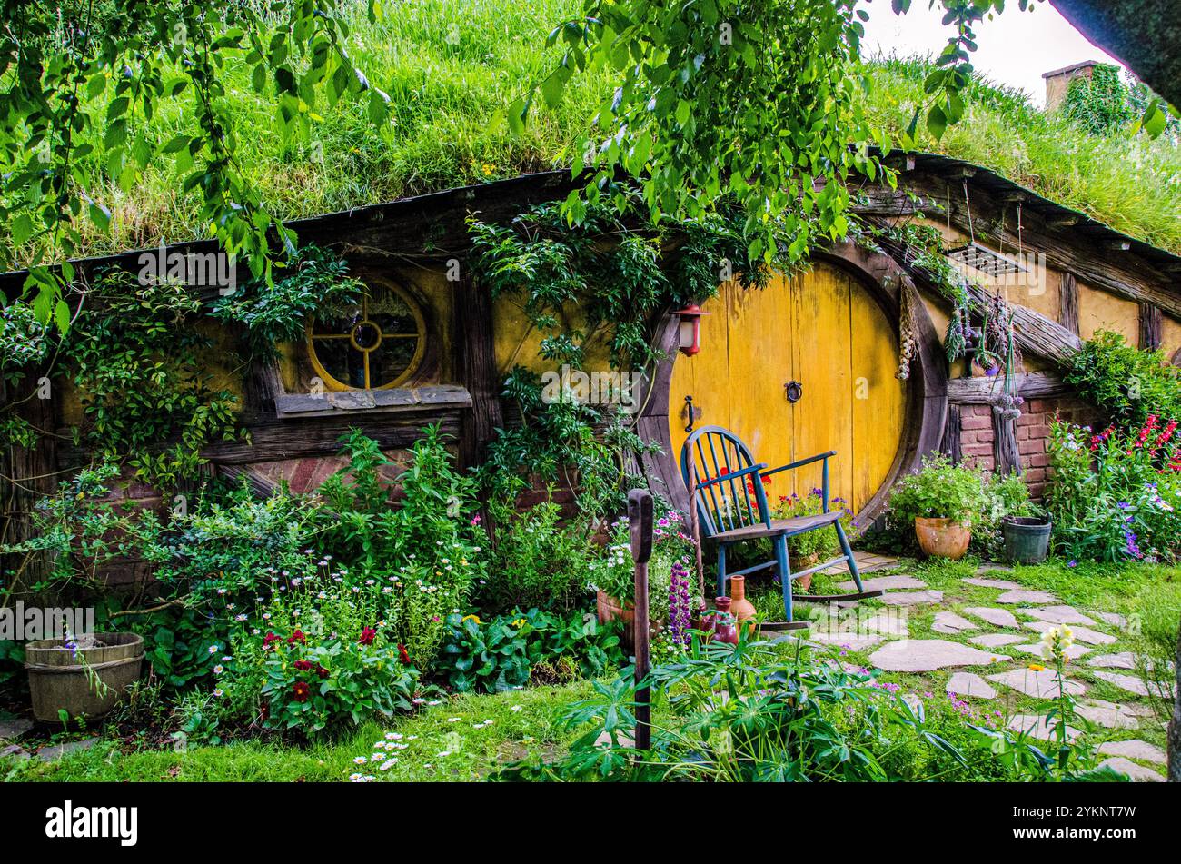 Hobbit Holes, the Shire, Hobbiton Stock Photo - Alamy