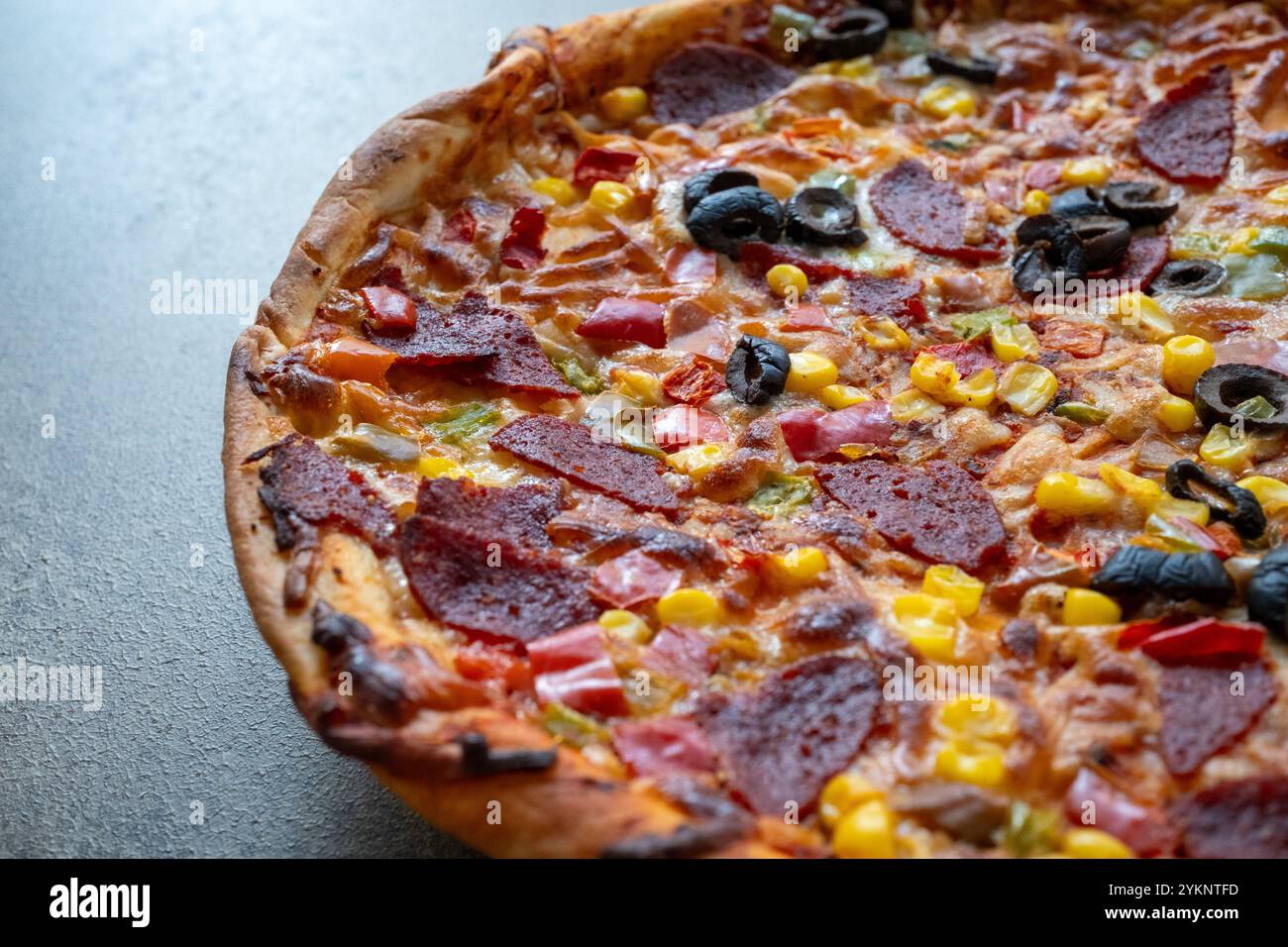 Close up pizza in cardboard hi-res stock photography and images - Alamy