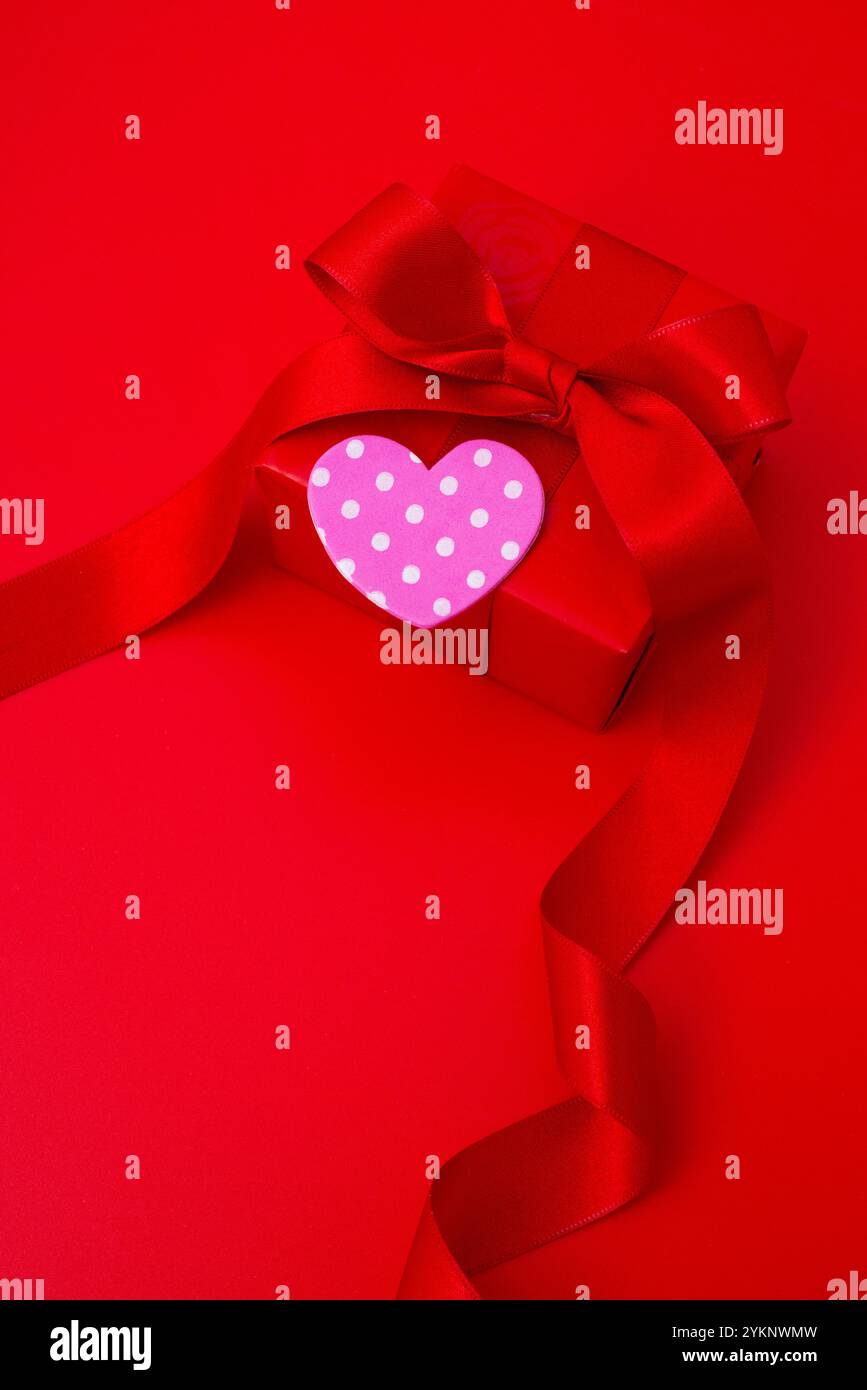 Ribboned boxes hi-res stock photography and images - Alamy