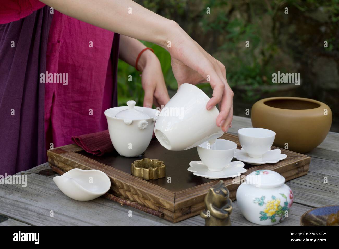 June 19th hands art hi-res stock photography and images - Alamy