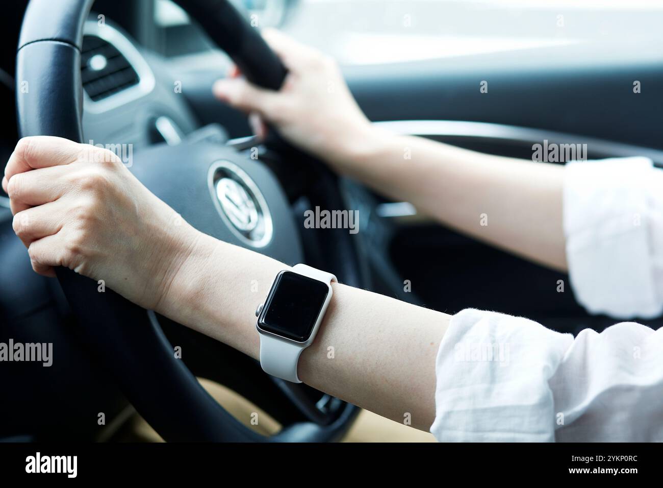Smartwatch, car and woman's hand Stock Photo - Alamy