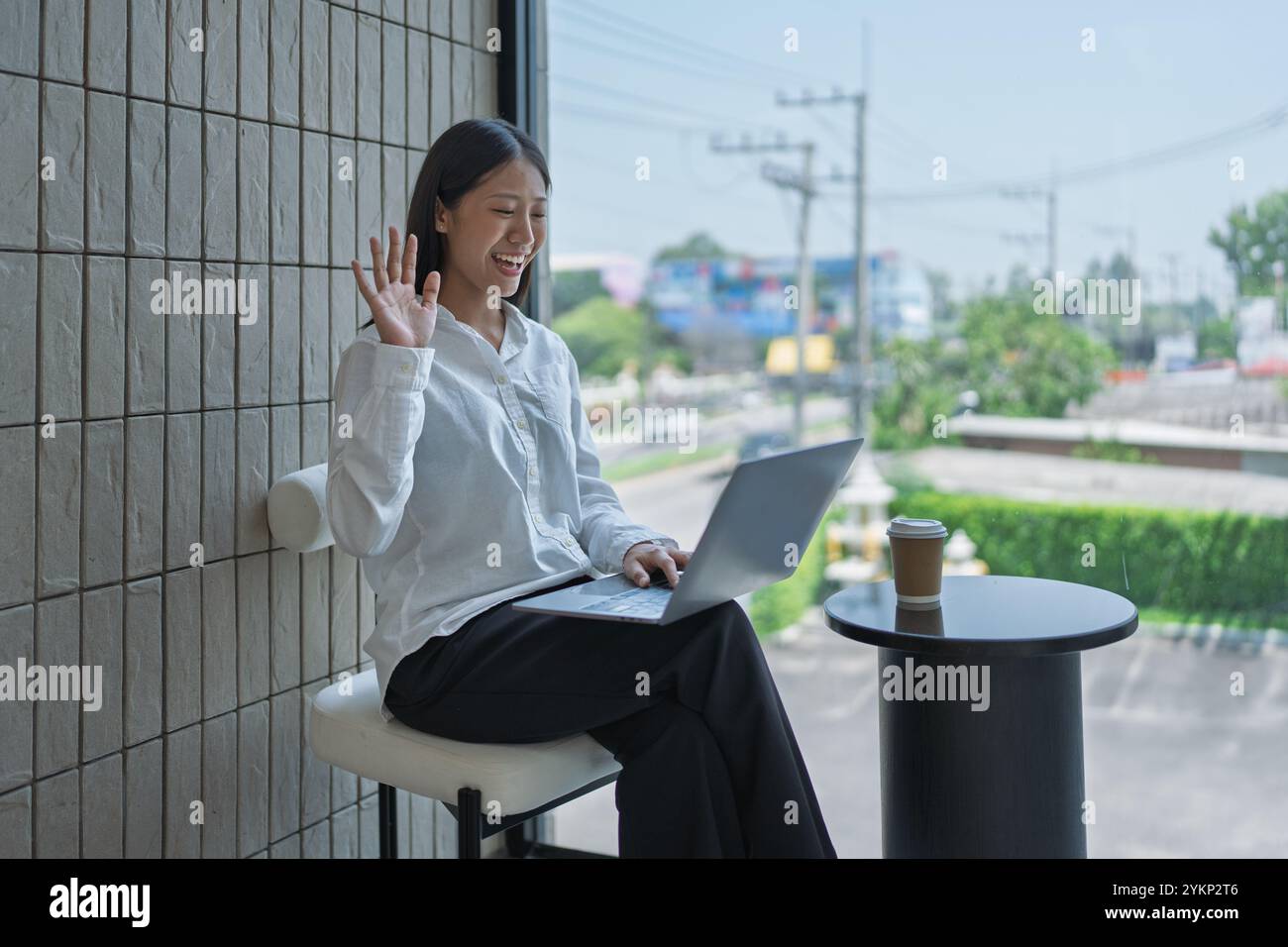Casual office vibe hi-res stock photography and images - Alamy