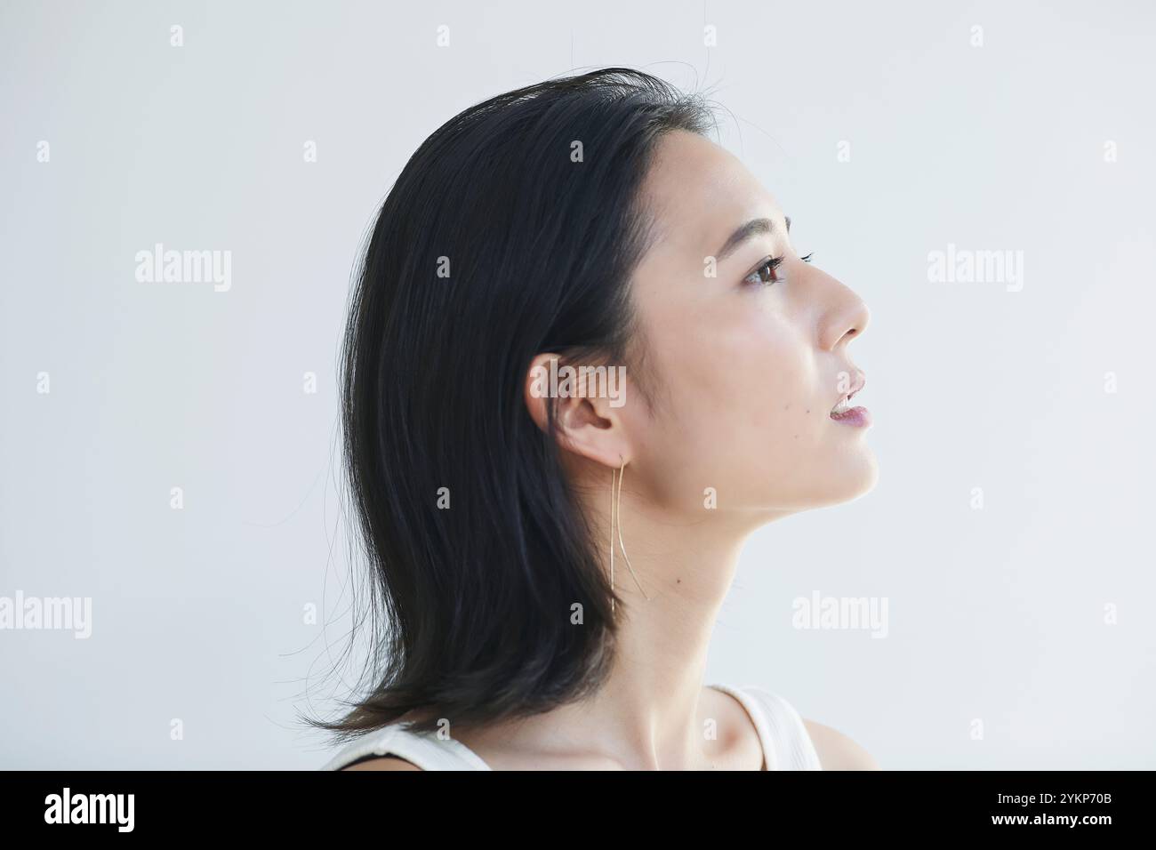 Japanese profile face hi-res stock photography and images - Alamy