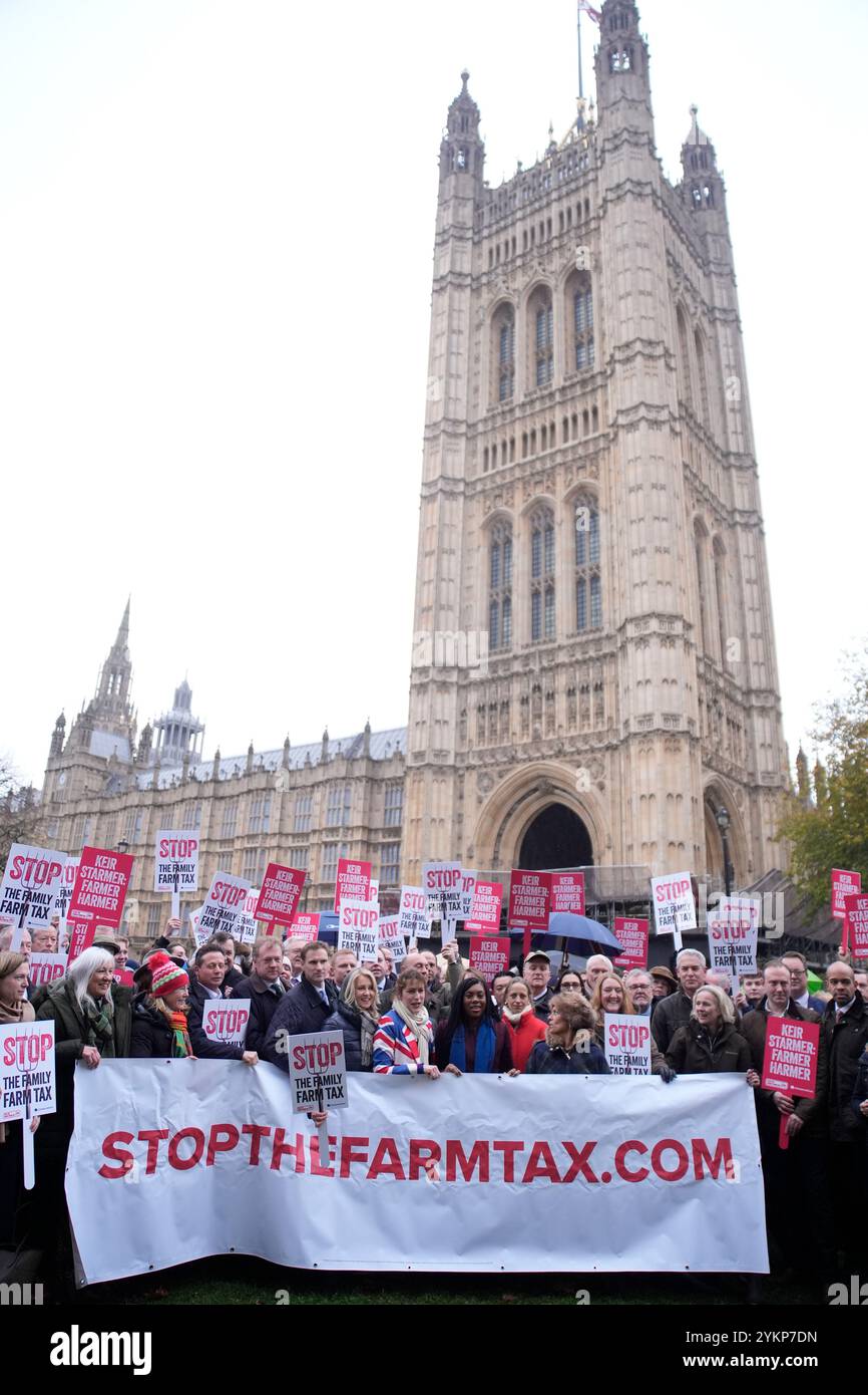 Conservative MPs join farmers protest outside the Houses of Parliament ...